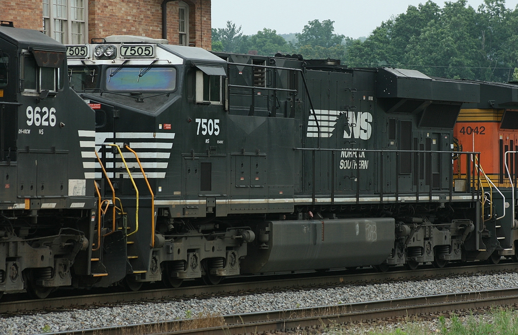NS 7505